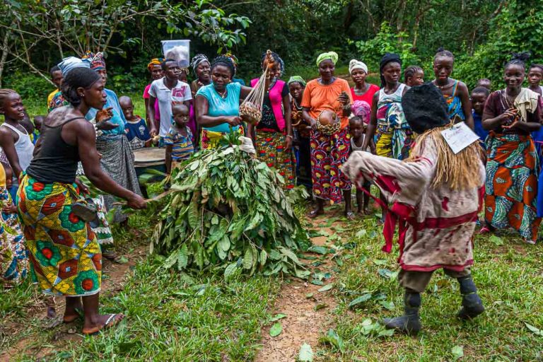 Mysterious Sierra Leone - Tellerrand-Stories in English
