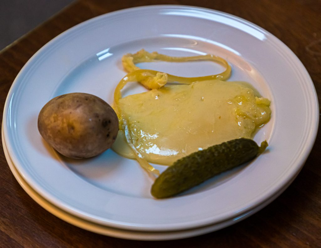 Raclette – the original from the Valais - Tellerrand-Stories in English